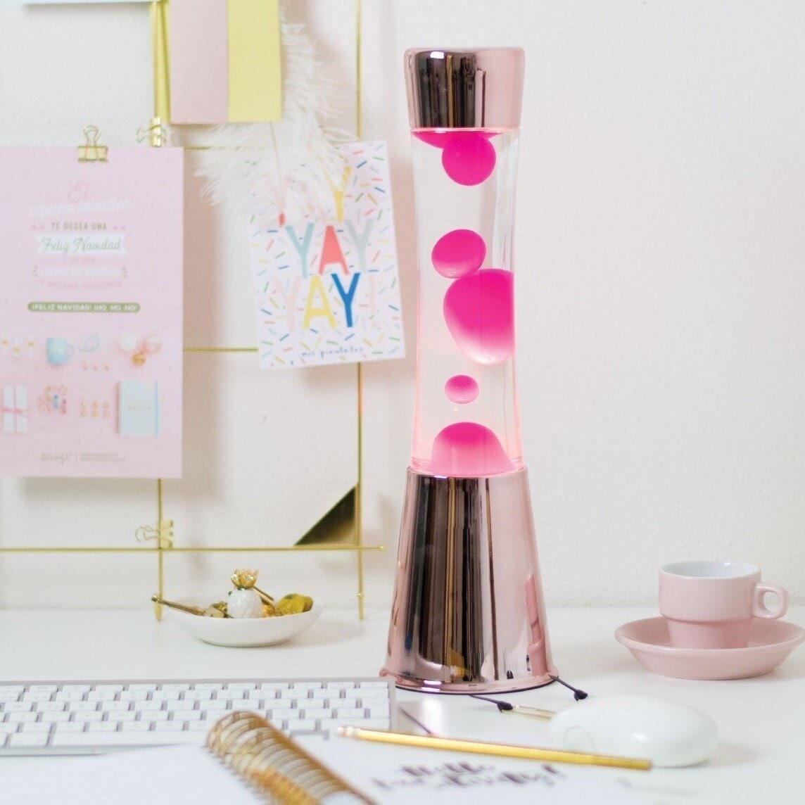Lava lamp - Rose Gold & Pink